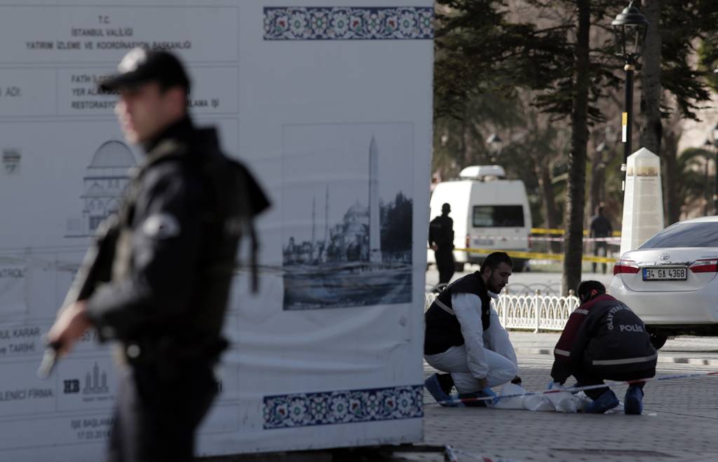ΚΩΝΣΤΑΝΤΙΝΟΥΠΟΛΗ: 10 ΟΙ ΝΕΚΡΟΙ, 15 ΤΡΑΥΜΑΤΙΕΣ ΤΗΣ ΕΠΙΘΕΣΗΣ – Photonet ...