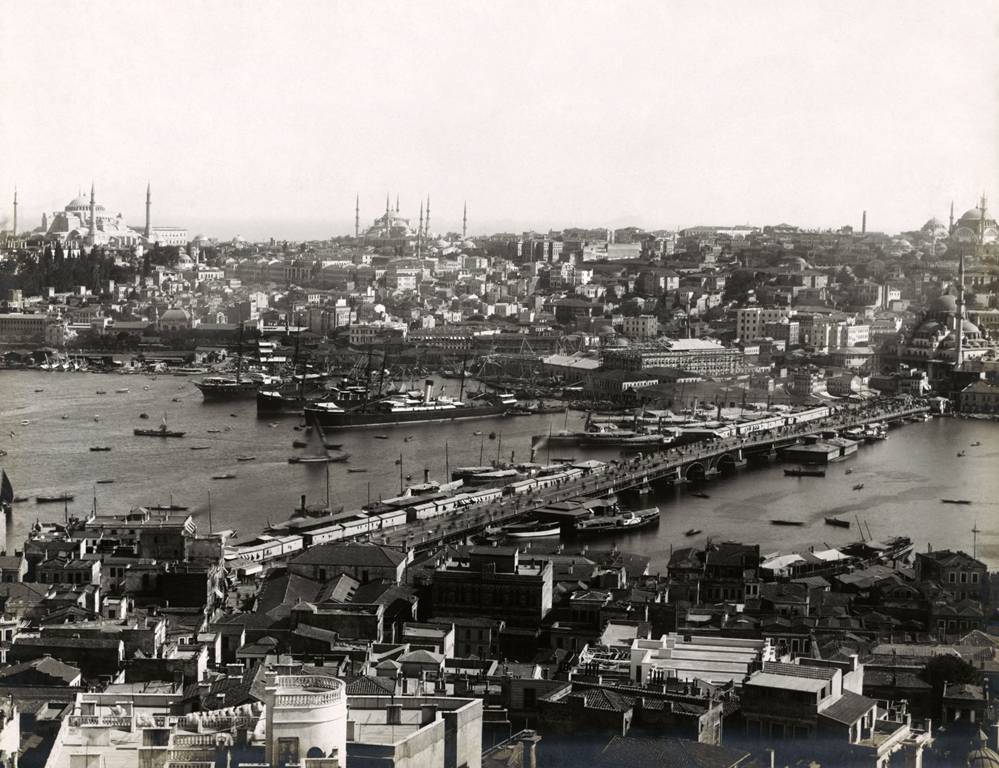 H KΩΝΣΤΑΝΤΙΝΟΥΠΟΛΗ ΣΤΟ ΜΕΤΑΙΧΜΙΟ ΔΥΟ ΑΙΩΝΩΝ – Photonet: για το ...