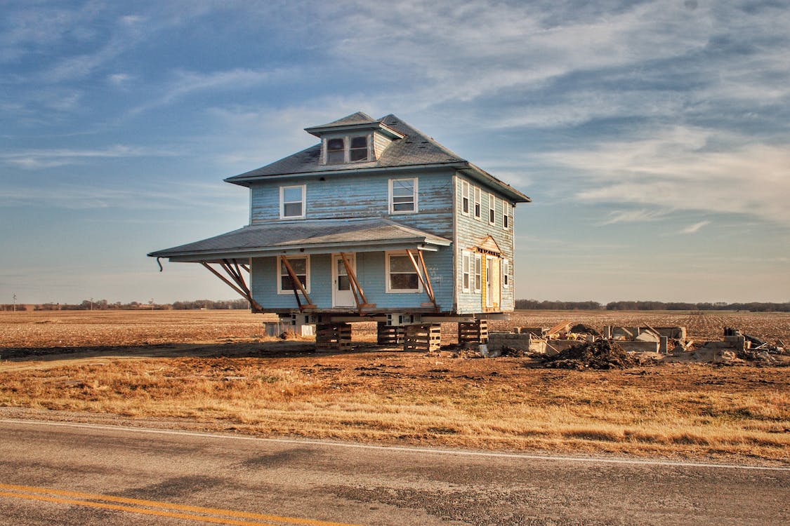 “THE FLYING HOUSES”: ΟΤΑΝ Η ΦΩΤΟΓΡΑΦΙΑ …ΑΠΟΓΕΙΩΝΕΙ! – Photonet: για το ...