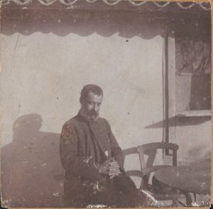1906: ΟΤΑΝ Ο ΠΑΥΛΟΣ ΝΙΡΒΑΝΑΣ ΦΩΤΟΓΡΑΦΙΖΕ ΤΟΝ ΑΛΕΞΑΝΔΡΟ ΠΑΠΑΔΙΑΜΑΝΤΗ ...